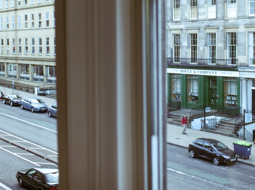 Elm-Row-Apartment-banner | DeLorean Apartments